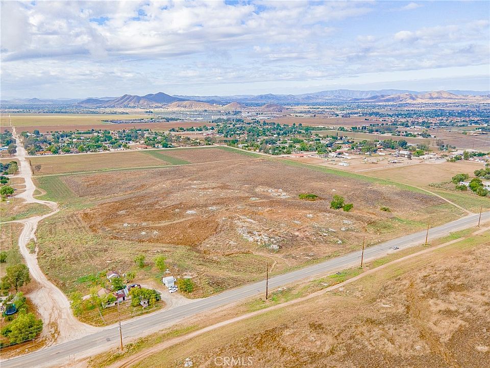 23489 Mapes Rd, Menifee, CA 92585 | MLS #IV23182223 | Zillow