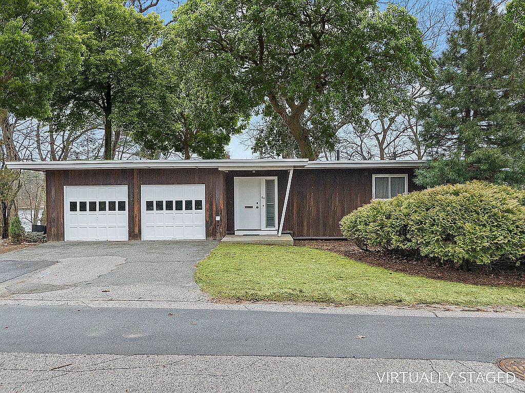 44 Riverside Dr, Waltham, MA 02453 | Zillow