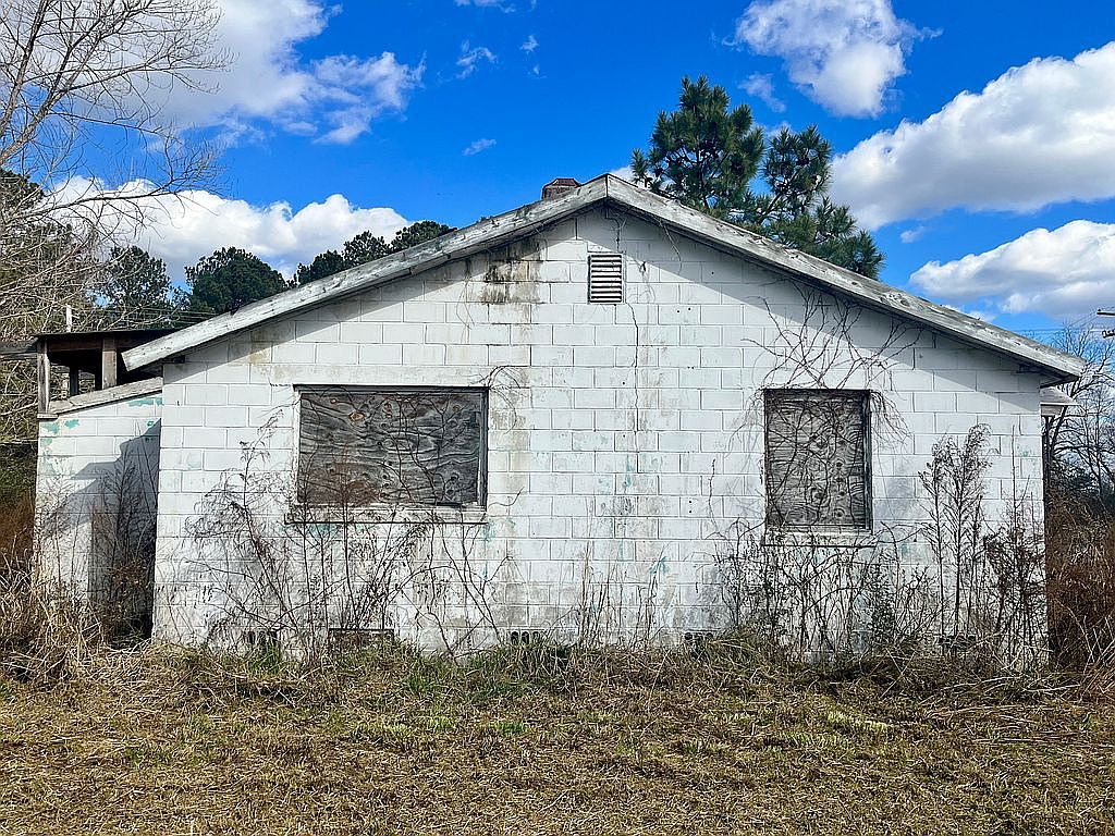 105 Bay St, Hobgood, NC 27843 | Zillow