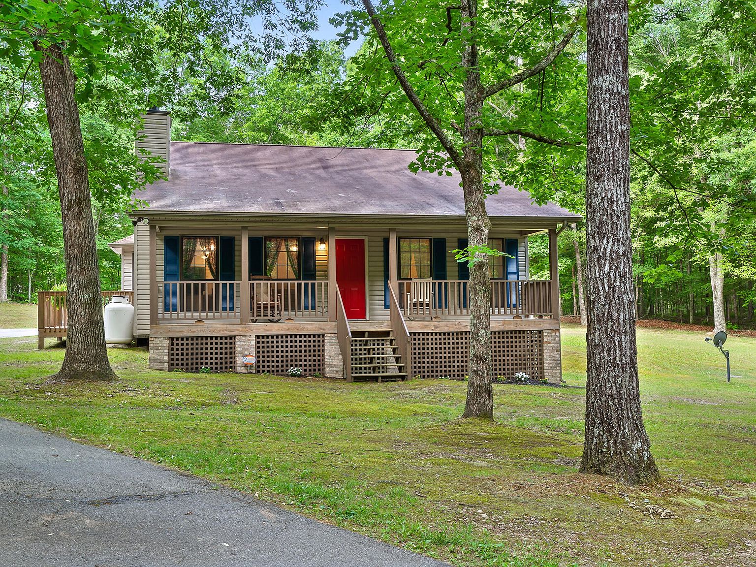 12715 Weatherly Switch Rd, Apison, TN 37302 | Zillow