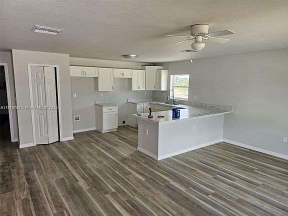 2622 Laurel St, Sebring, FL 33870 | Zillow