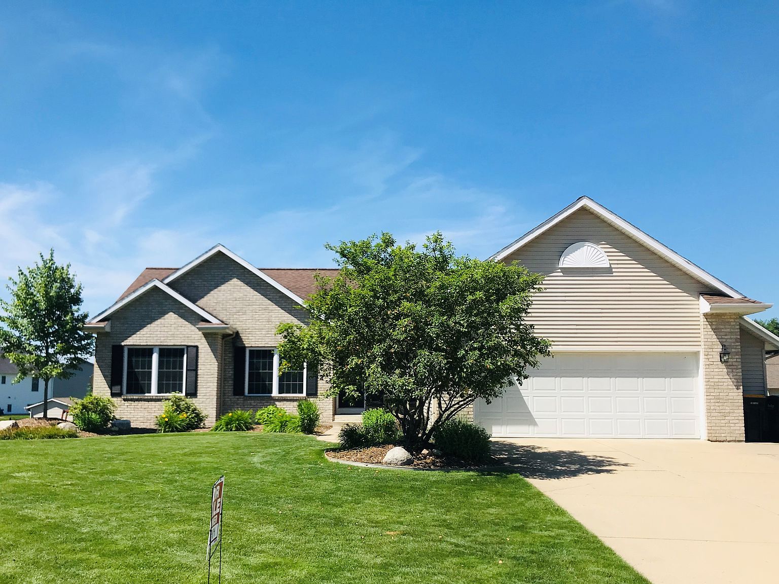 5927 Simon Dr SW, Wyoming, MI 49418 | Zillow