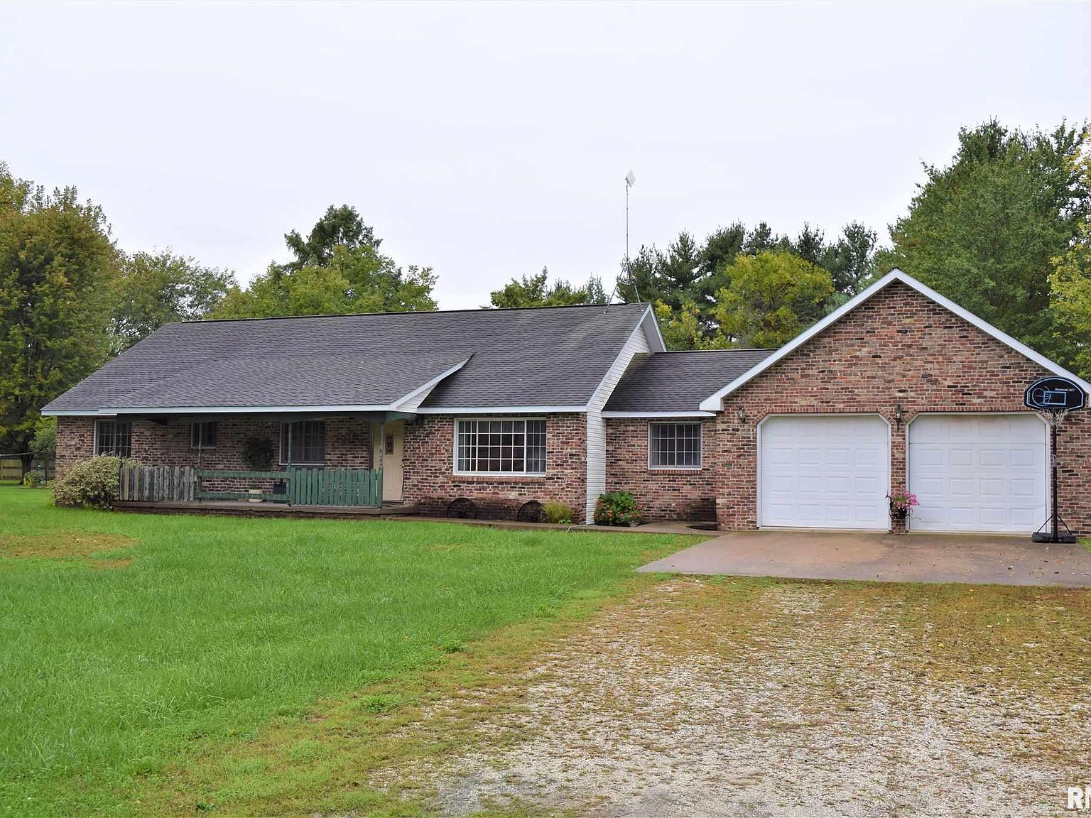 661 Water Tower Rd, Murrayville, IL 62668 | Zillow