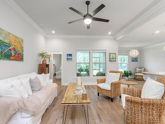 27 Cozy Cv, Freeport, FL 32439 | Zillow