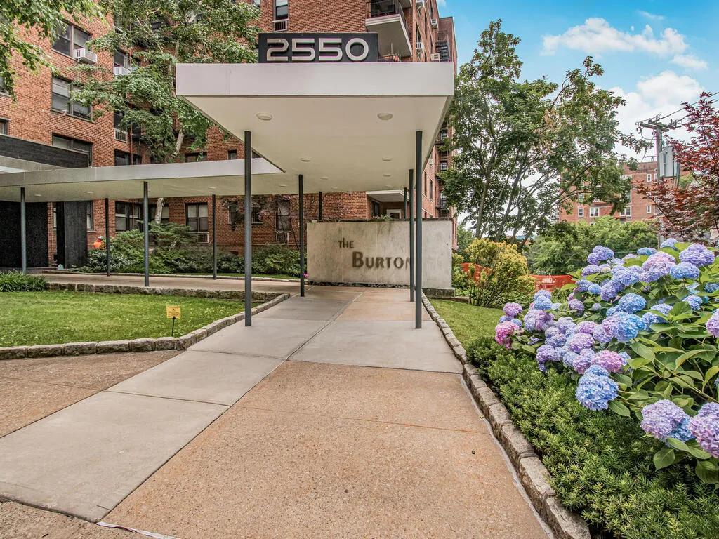 2550 Independence Avenue #3V in Spuyten Duyvil, Bronx | StreetEasy