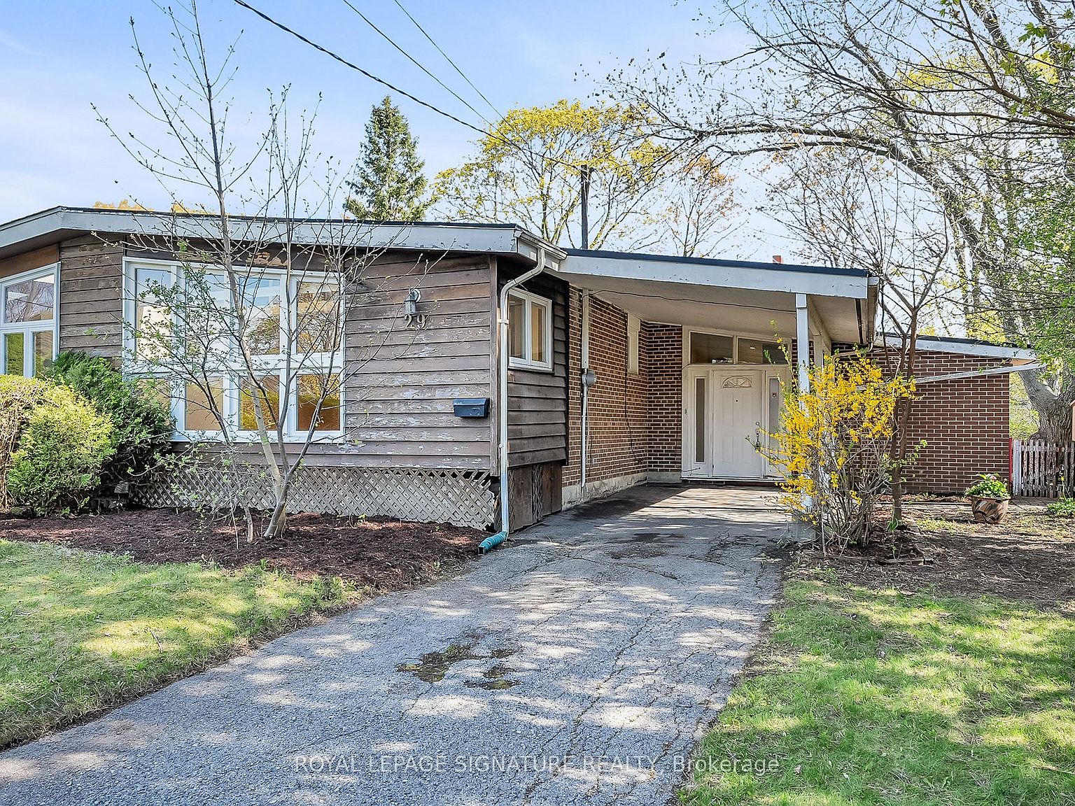 29 Cornerbrook Dr #C13, Toronto, ON M3A 1H5 | MLS #C12132651 | Zillow