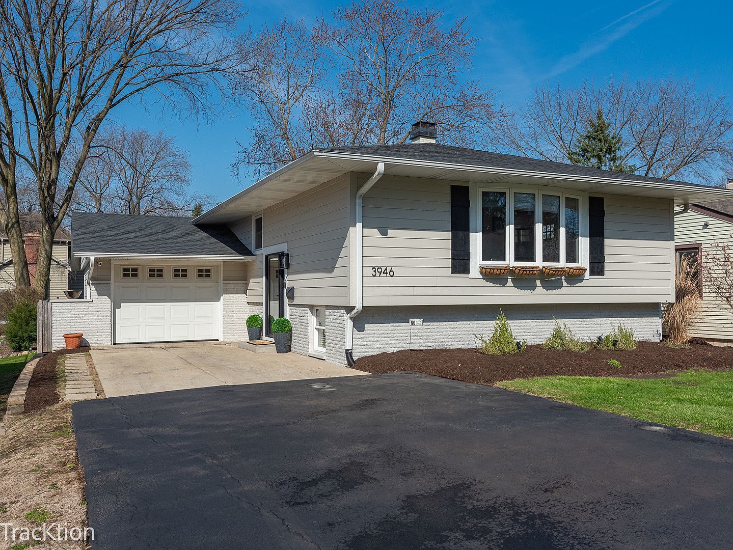 3946 Elm St, Downers Grove, IL 60515 | Zillow
