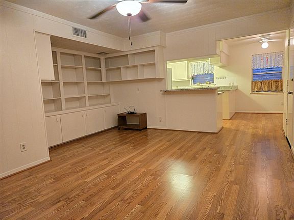 8918 Mobud Dr, Houston, TX 77036 | Zillow