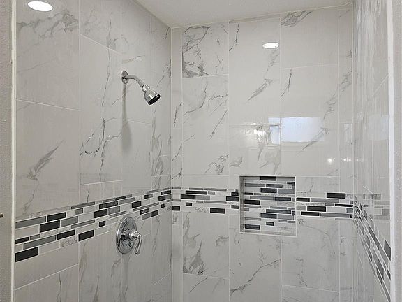 9827 Shive Dr, Houston, TX 77078 | MLS #3157792 | Zillow