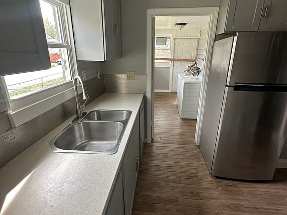 4246 Flora Ave, Kansas City, MO 64110 | Zillow