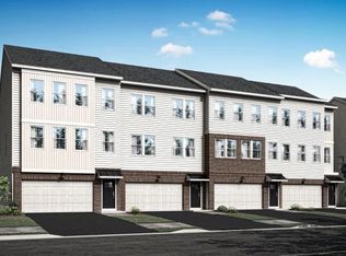 Cambridge Plan, River Pointe : River Pointe Cambridge Townhomes ...