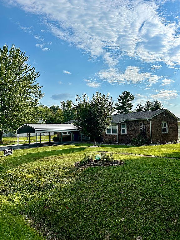 511 S Main St, Belle Rive, IL 62810 | Zillow