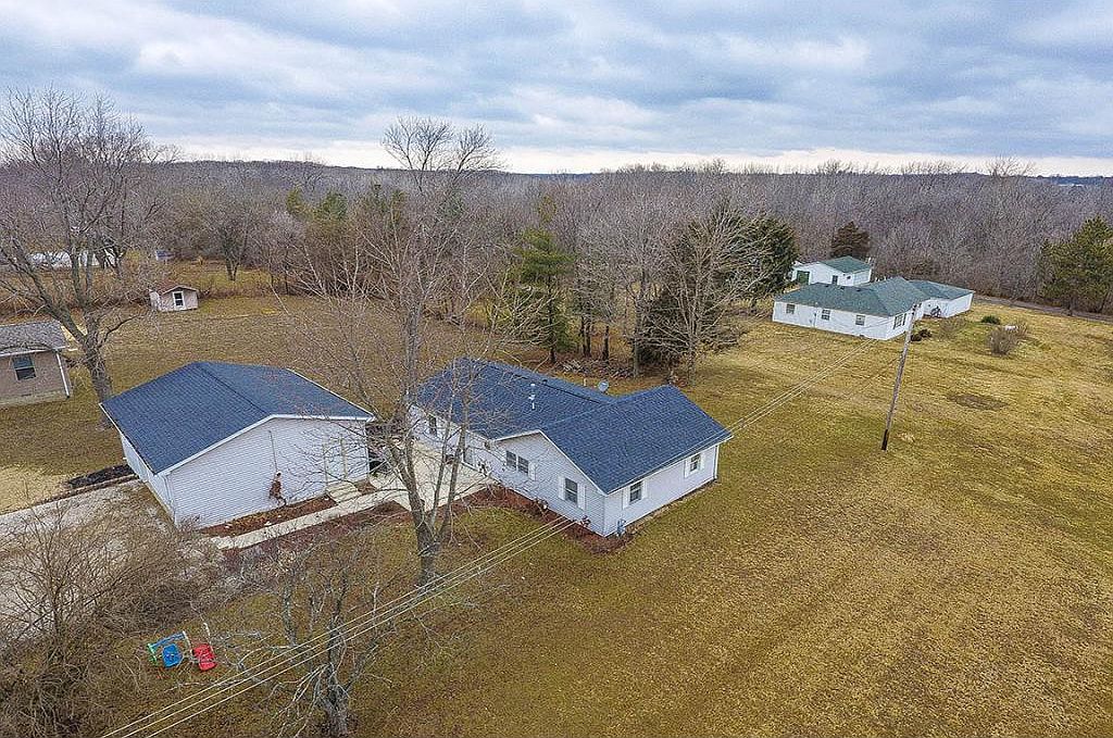 3988 E Skyline Dr, Decatur, IL 62521 | Zillow