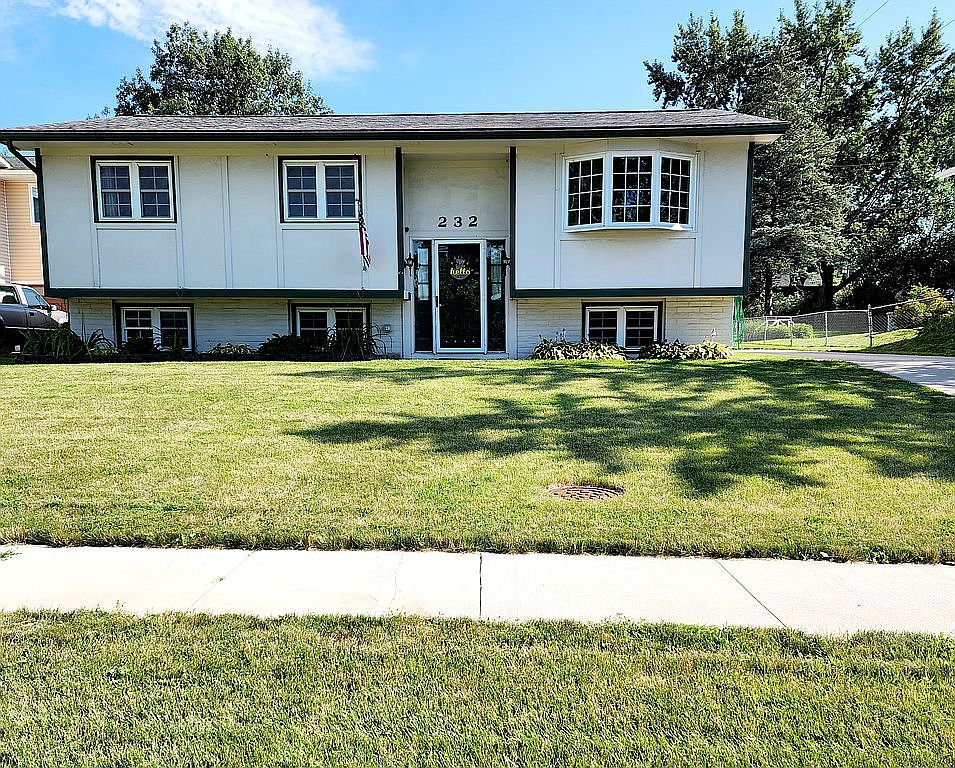 232 E Mitchell Ave, Waterloo, IA 50702 | Zillow