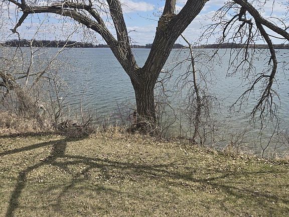 44232 Dumarce Lake Rd, Veblen, SD 57270 | MLS #25-294 | Zillow