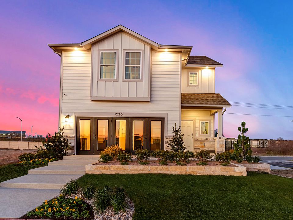 Pinnacle at Cottonwood Creek by Century Communities in San Marcos TX ...