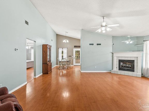 1760 Ivalea Cir, Navarre, FL 32566 | MLS #634346 | Zillow