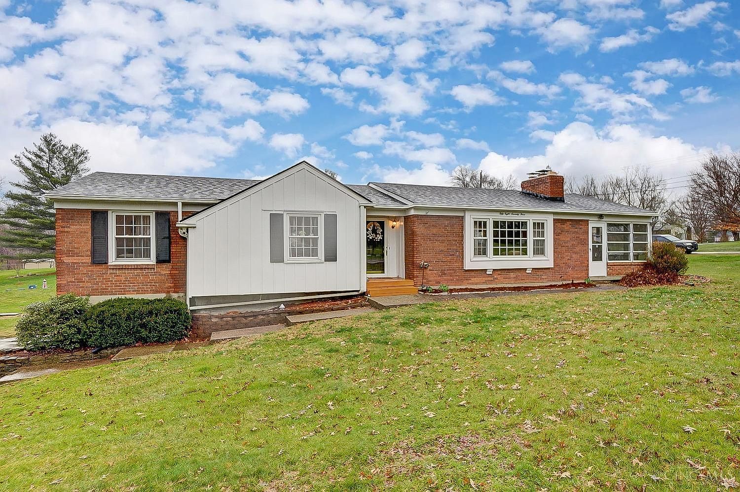 5873 Price Rd, Milford, OH 45150 | Zillow