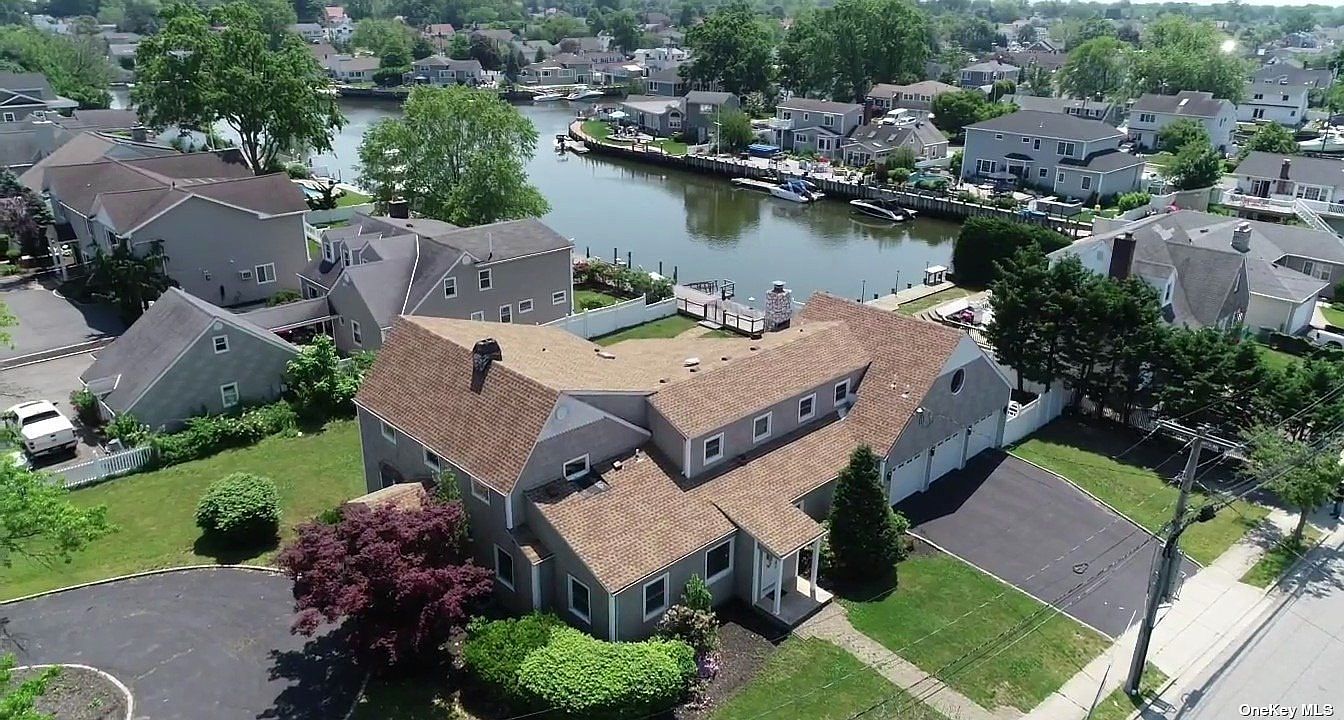 4488 Merrick Road, Massapequa, NY 11758 | Zillow