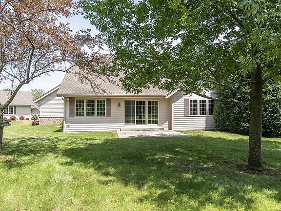 7177 West Mequon Trail ROAD, Mequon, WI 53092 | MLS #1880855 | Zillow