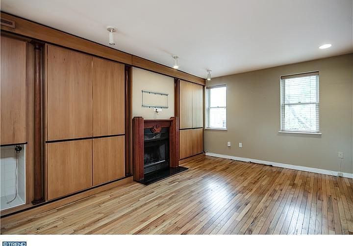 320 Queen St, Philadelphia, PA 19147 | Zillow