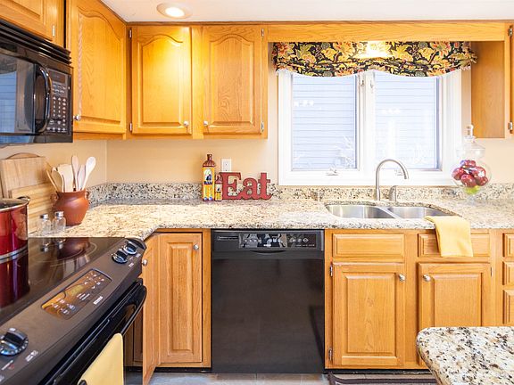 17865 Sable Ridge Dr, South Bend, IN 46635 | Zillow