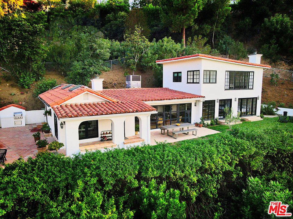 3646 Sunswept Dr, Studio City, CA 91604 | Zillow