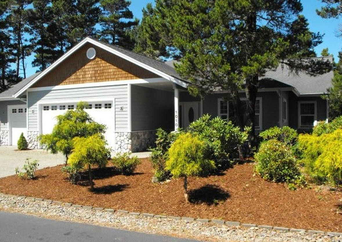 1010 Royal Saint George Dr, Florence, OR 97439 | Zillow