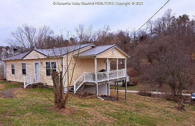 1053 Helen Dr, Hurricane, WV 25526 | MLS #260892 | Zillow
