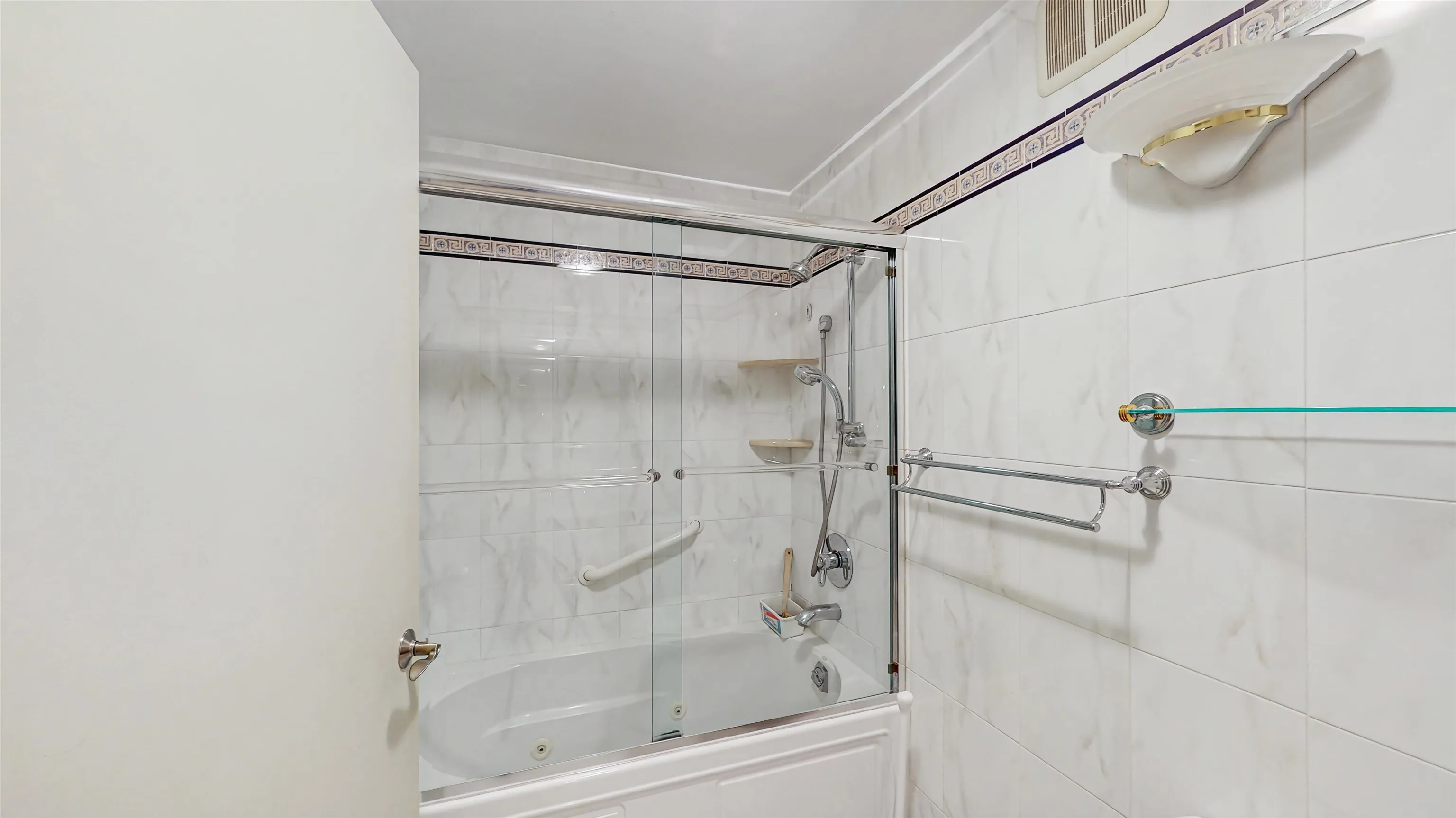 300 Winston Drive #C2617 in Cliffside Park, New Jersey | StreetEasy