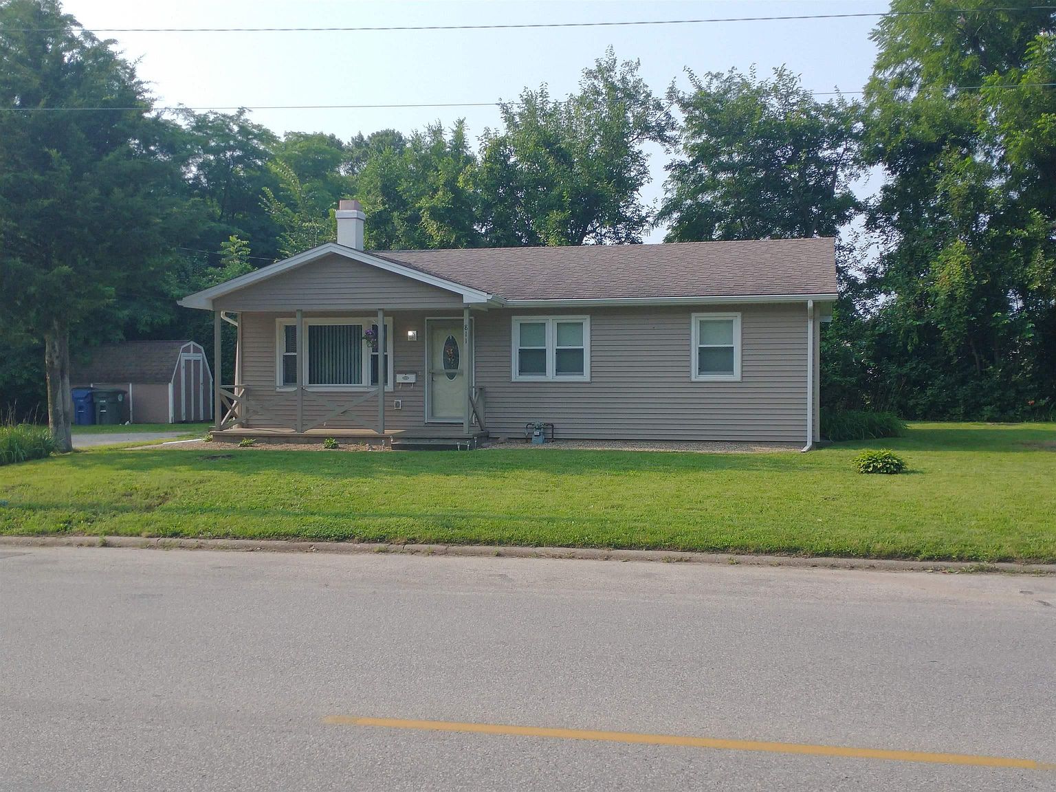 811 Conger St, Waterloo, IA 50703 | Zillow