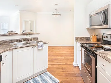 709 Trafford Ln Savannah GA | Zillow