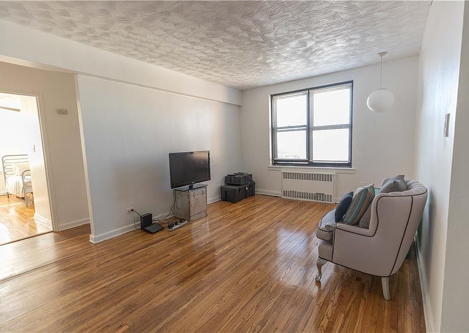 112-19 34th Ave #5G, Corona, NY 11368 | MLS #467029 | Zillow