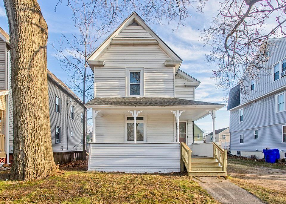 661 Carew St, Springfield, MA 01104 | Zillow