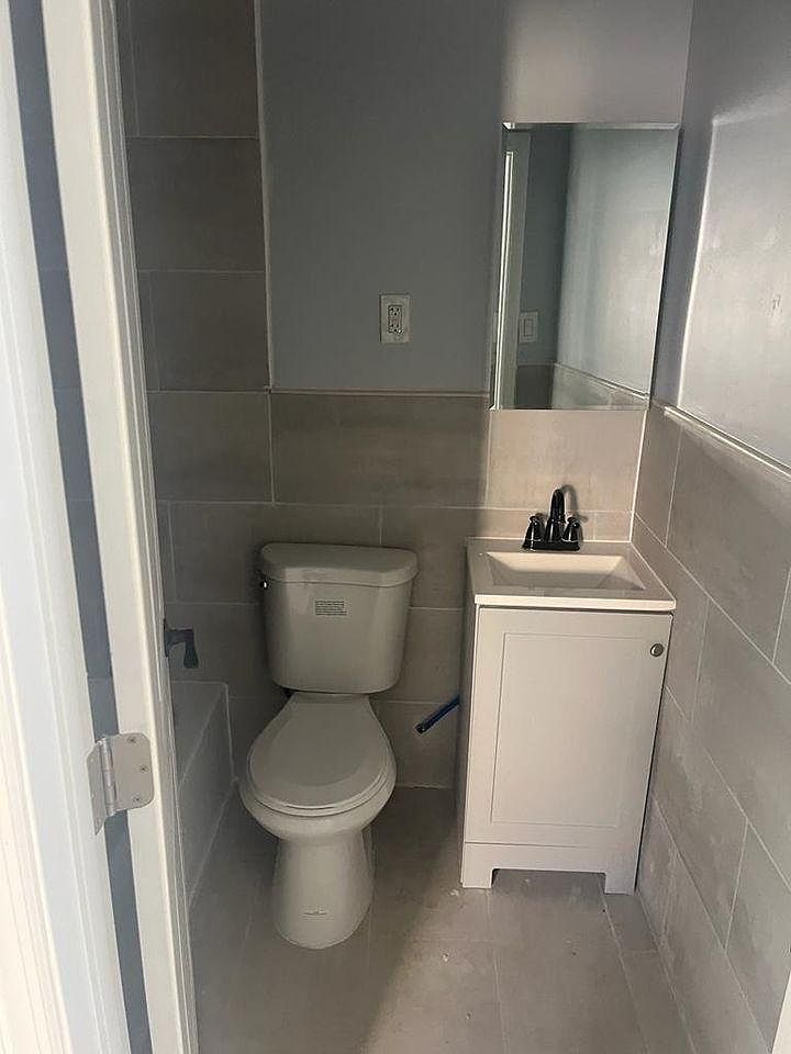 9 Wyllys St #2, Hartford, CT 06114 | Zillow