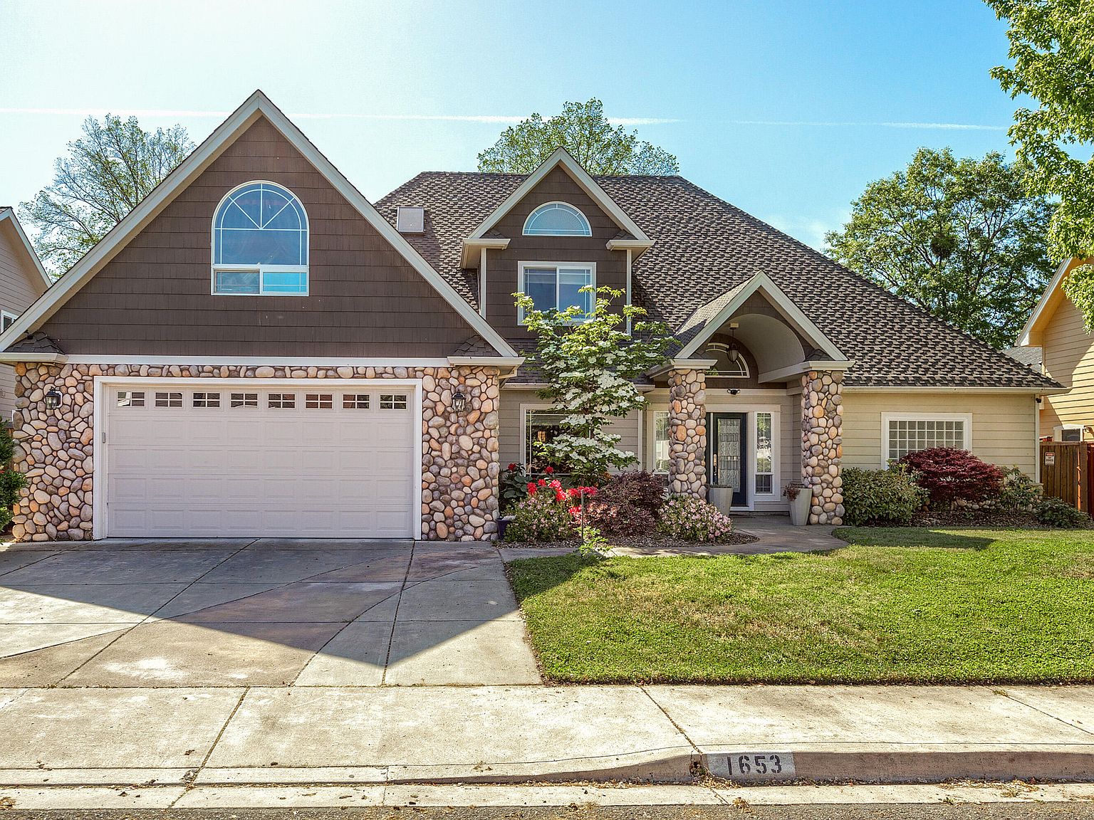 1653 Kentucky Ct, Central Pt, OR 97502 | Zillow