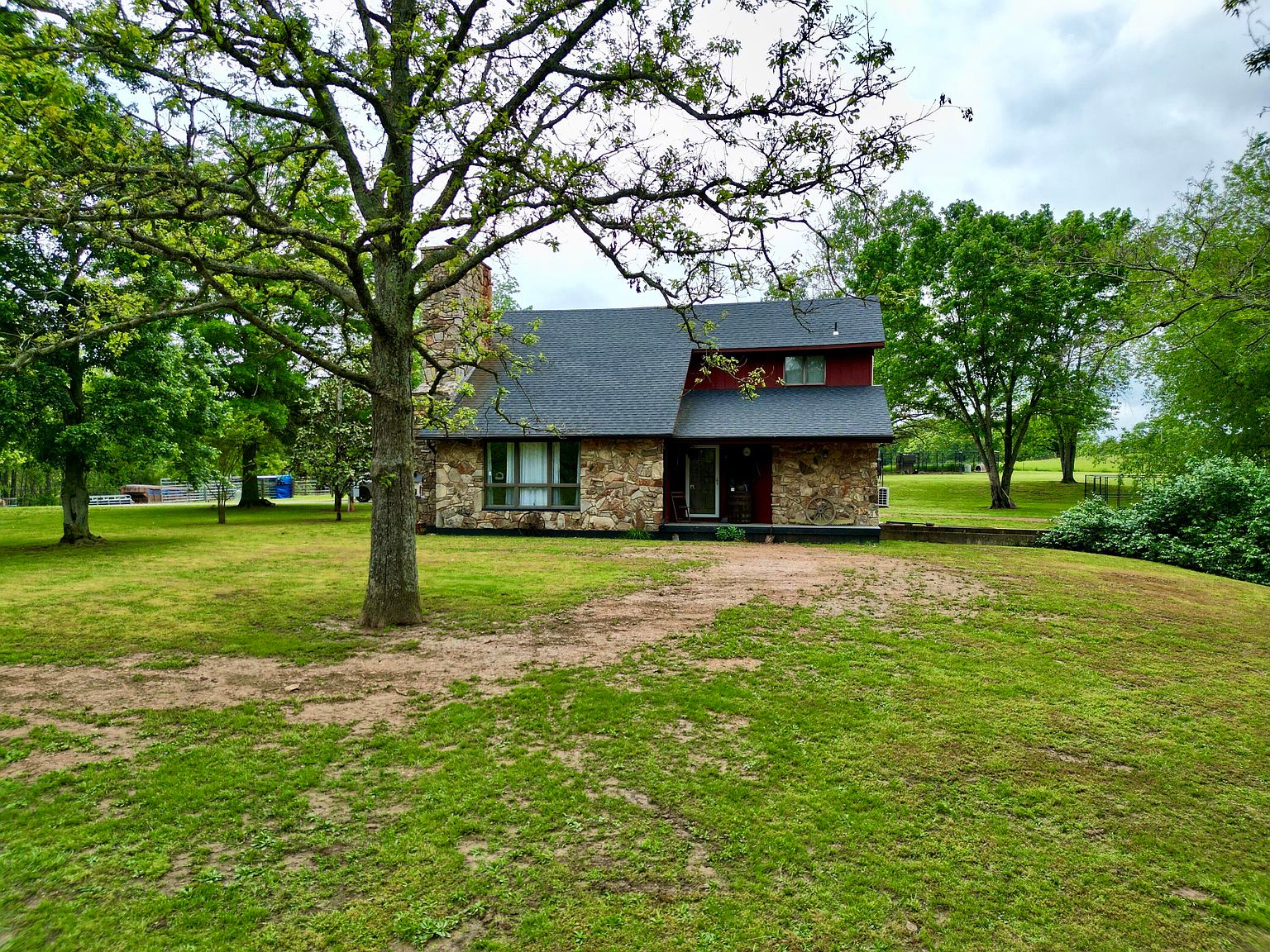 5723 County Road 2490, Pomona, MO 65789 | MLS #60270892 | Zillow