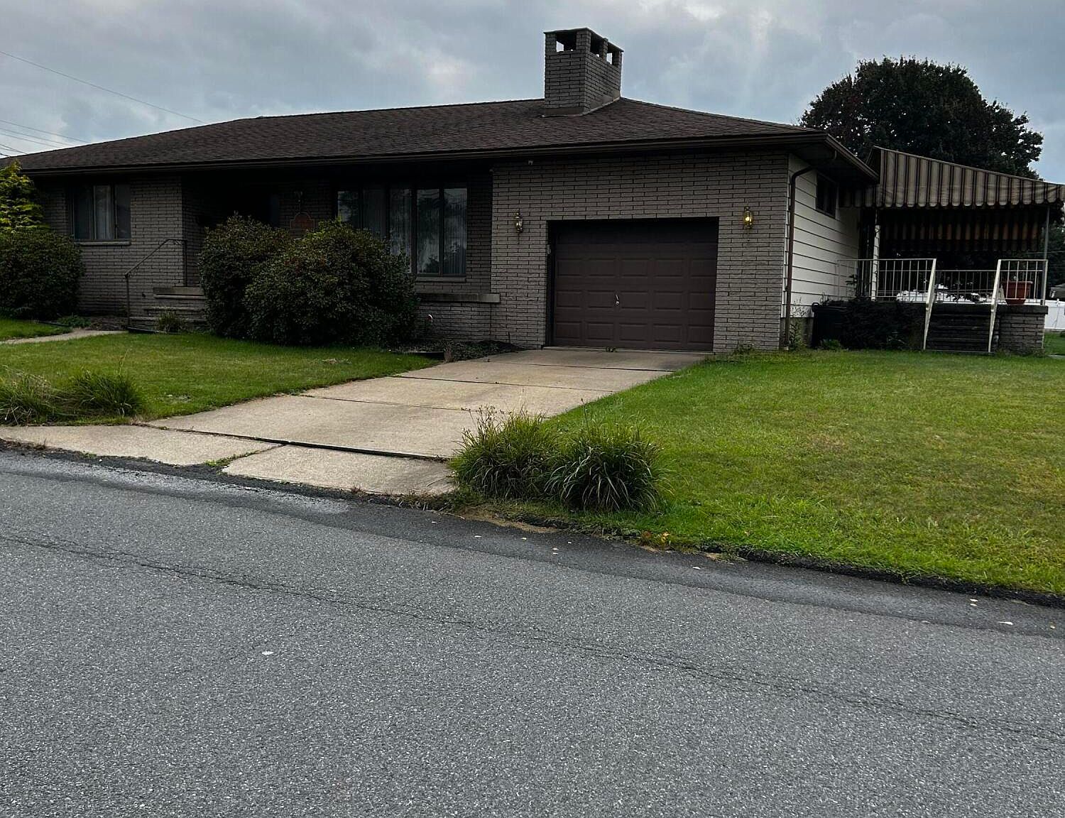 509 Von Bergen St, Old Forge, PA 18518 | Zillow