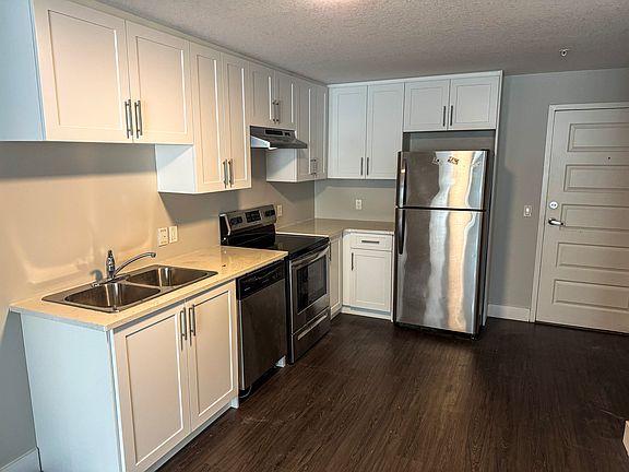 25 Centre St #904, London, ON N6J 0B3 | Zillow