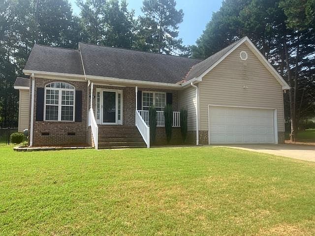 206 Oak Ridge Dr, Greenwood, SC 29649 | MLS #133021 | Zillow