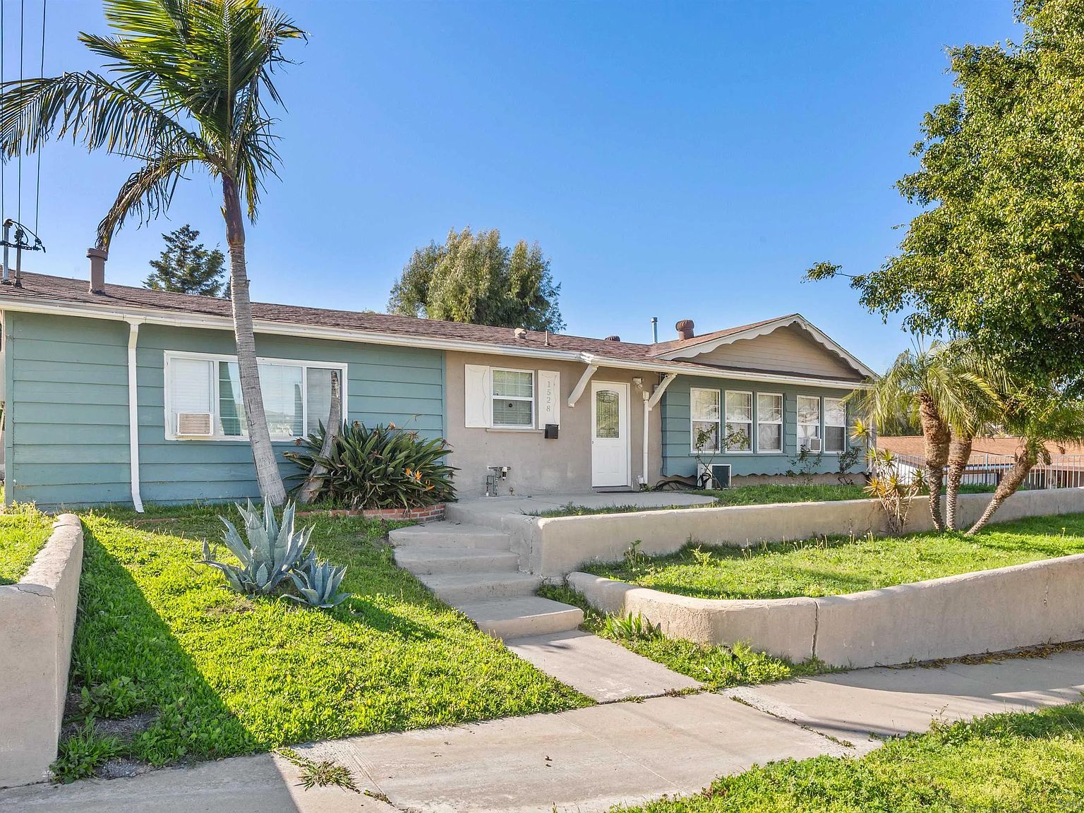 1528 Folkestone St, Spring Valley, CA 91977 | Zillow