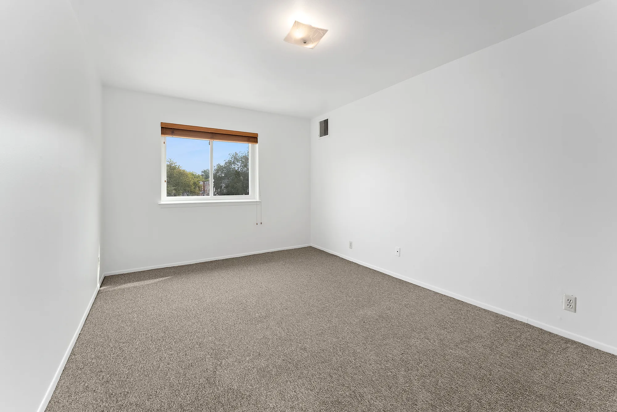 6925 Shore Road #3C in Bay Ridge, Brooklyn | StreetEasy