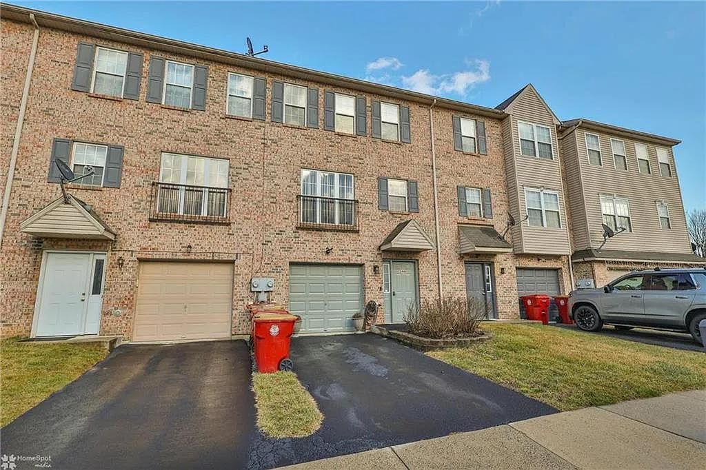 2440 Gillian Ln, Easton, PA 18040 | Zillow