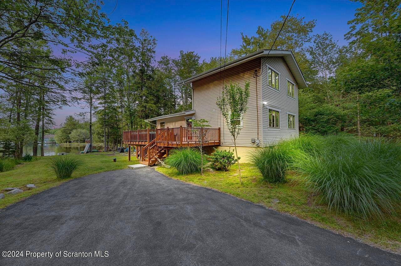 330 Stillwater Dr, Pocono Summit, PA 18346 | Zillow