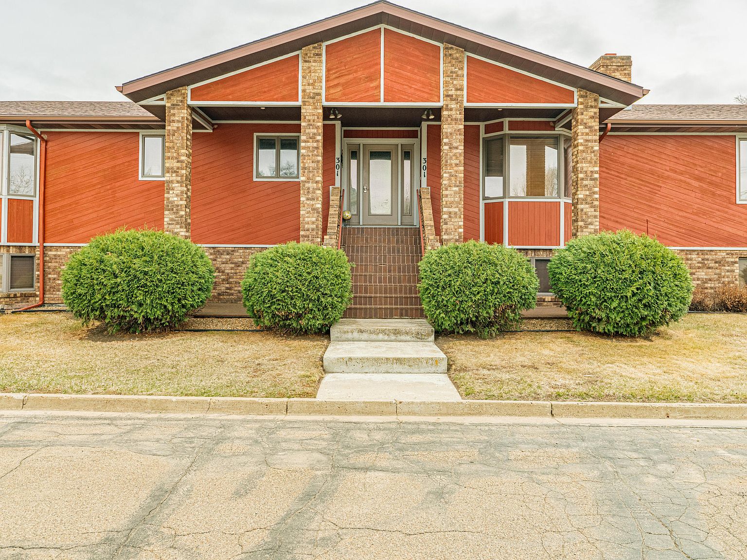 301 2nd Ave W, Carson, ND 58529 | Zillow