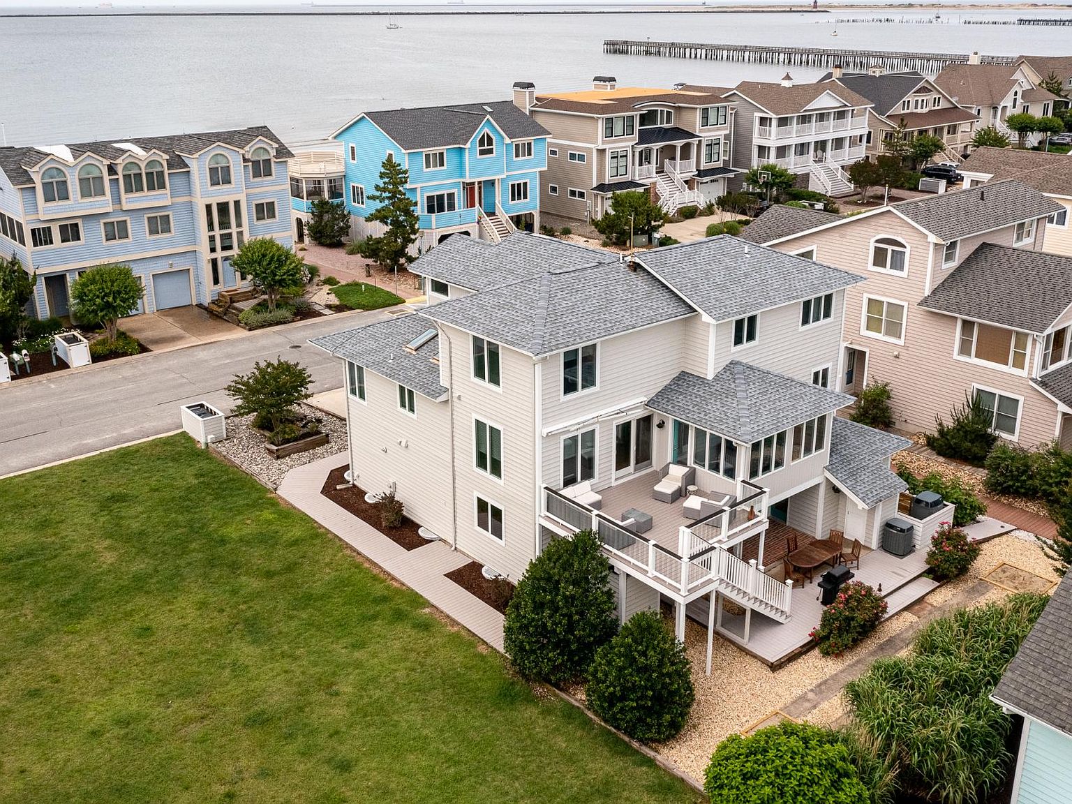 207 W Cape Shores Dr, Lewes, DE 19958 | Zillow