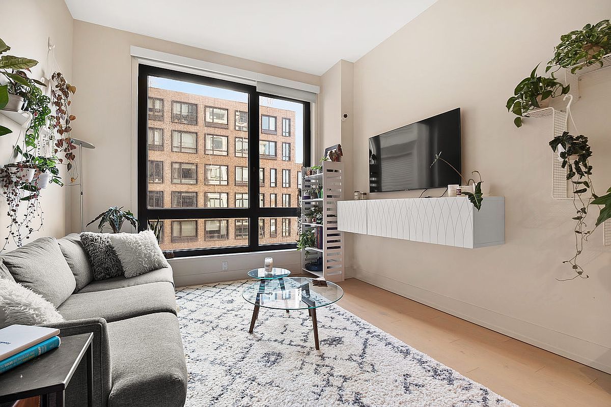 550 Vanderbilt Ave #403, Brooklyn, NY 11238 | Zillow