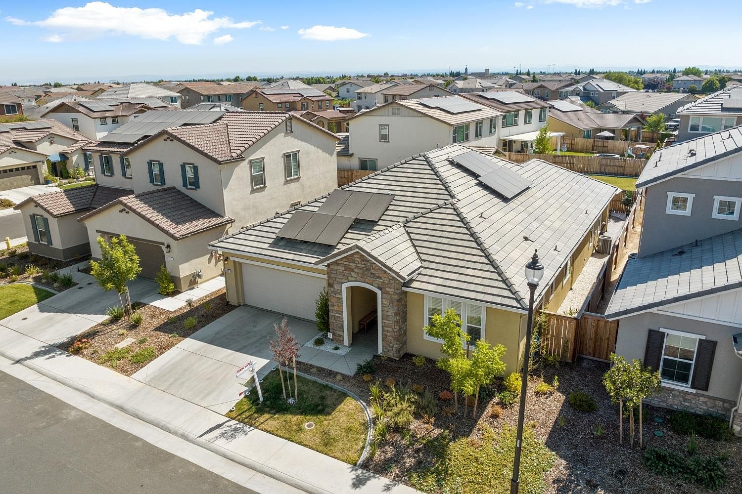 6032 Summerwind Dr, Roseville, CA 95747 | MLS #224072573 | Zillow