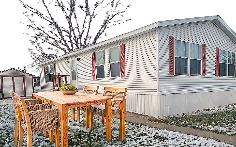43575 Lenfesty Dr, Harrison Township, MI 48045 | Zillow