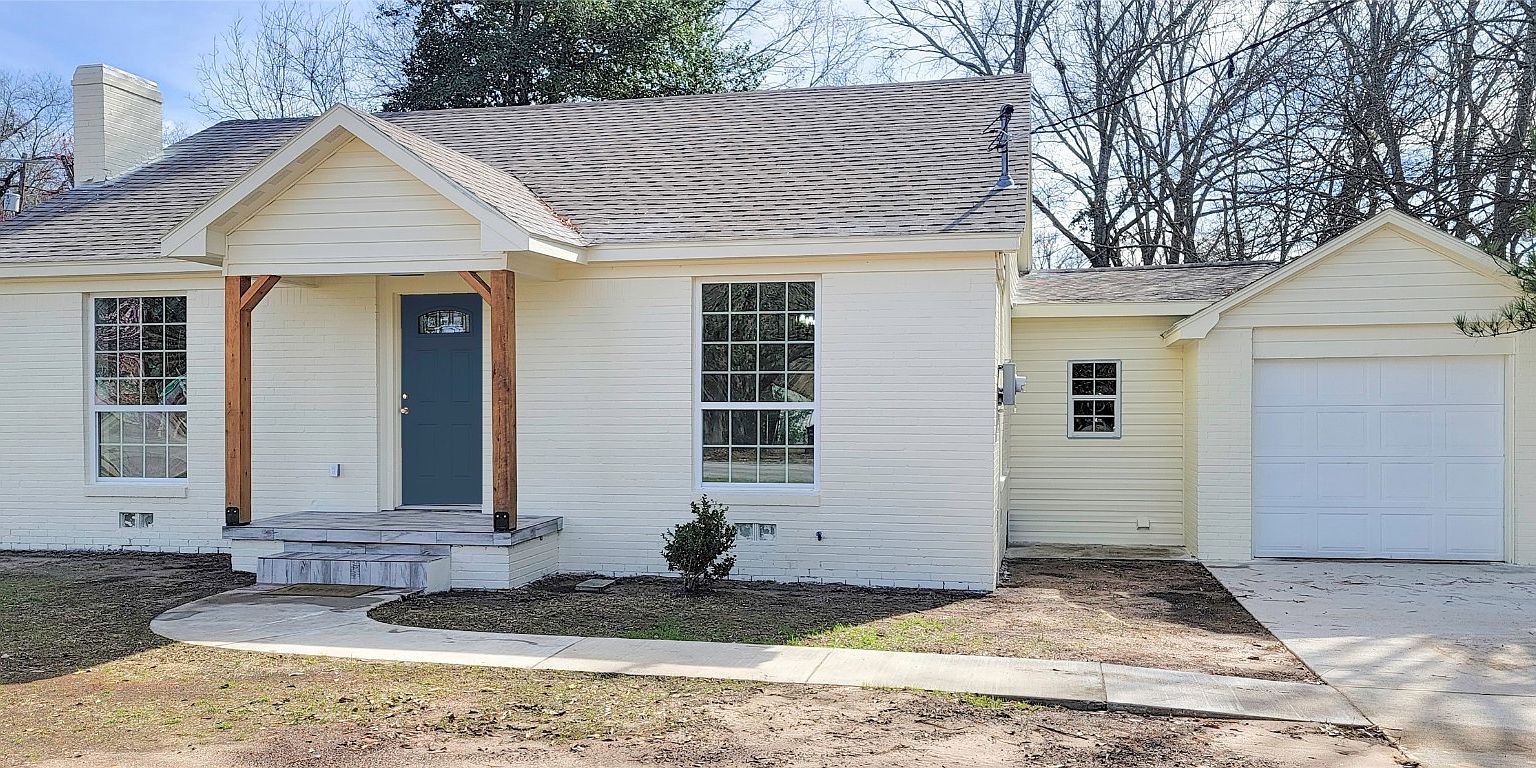 806 E Young St, Longview, TX 75602 | MLS #20455344 | Zillow